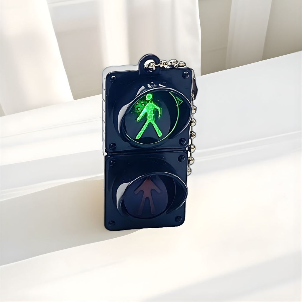 Traffic Light Keychain with LED Lights – Geekmonkey