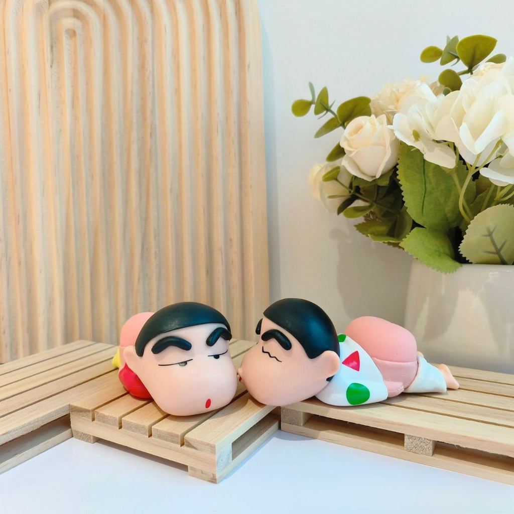 Crayon Shinchan Hips Don't Lie | Shinchan Figurines Set of 2 – Geekmonkey